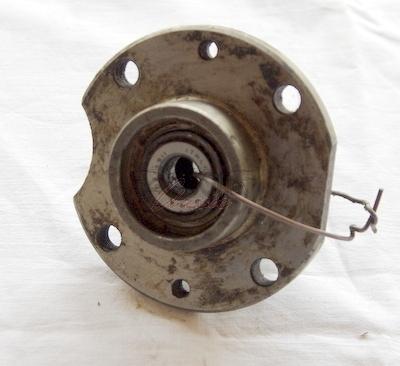 Front wheel hub Fiat 850 buy spare parts